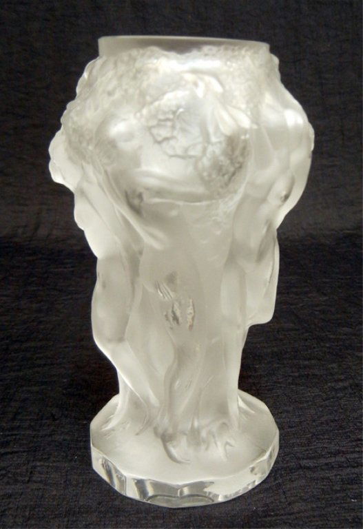 Czech "Desna" crystal figural vase : Lot 78