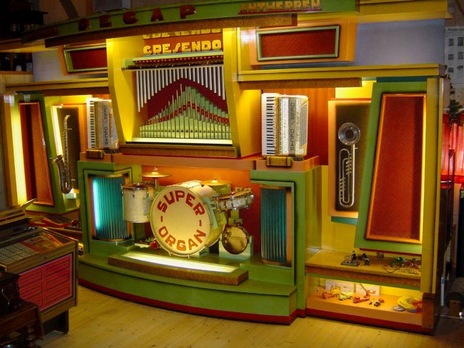 065: 105key DECAP Dance Organ «Cresendo» : Lot 65