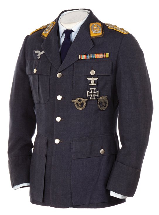 Werner Klemperer “Col. Klink” uniform from Hogan’s : Lot 1154