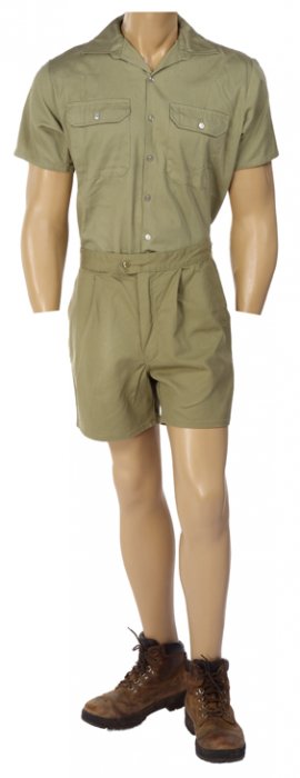 Steve Irwin and Terri Irwin costume lot from The : Lot 1552
